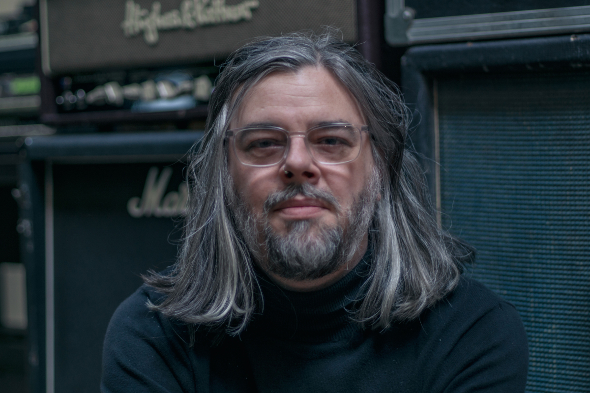 Video Premiere: Stephen Cole’s POSTMUSIC Indoor Toboggan Sessions – Sun 13